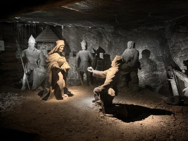 Discover the Marvels of the Wieliczka Salt Mine