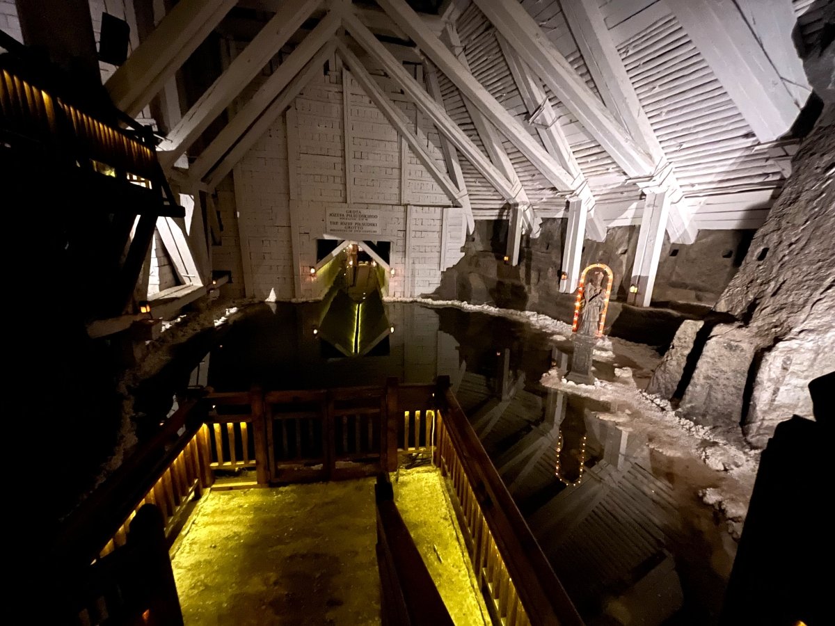 Discover the Marvels of the Wieliczka Salt Mine